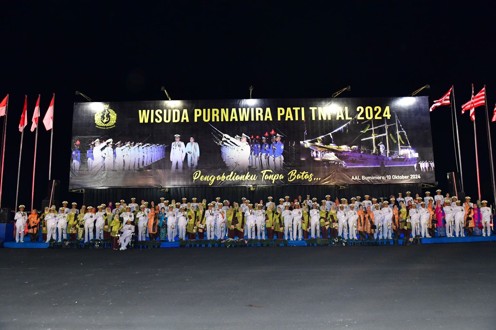 WISUDA PURNA WIRA, TRADISI KHAS TNI AL LEPAS PERWIRA TINGGI MASUKI MASA ...